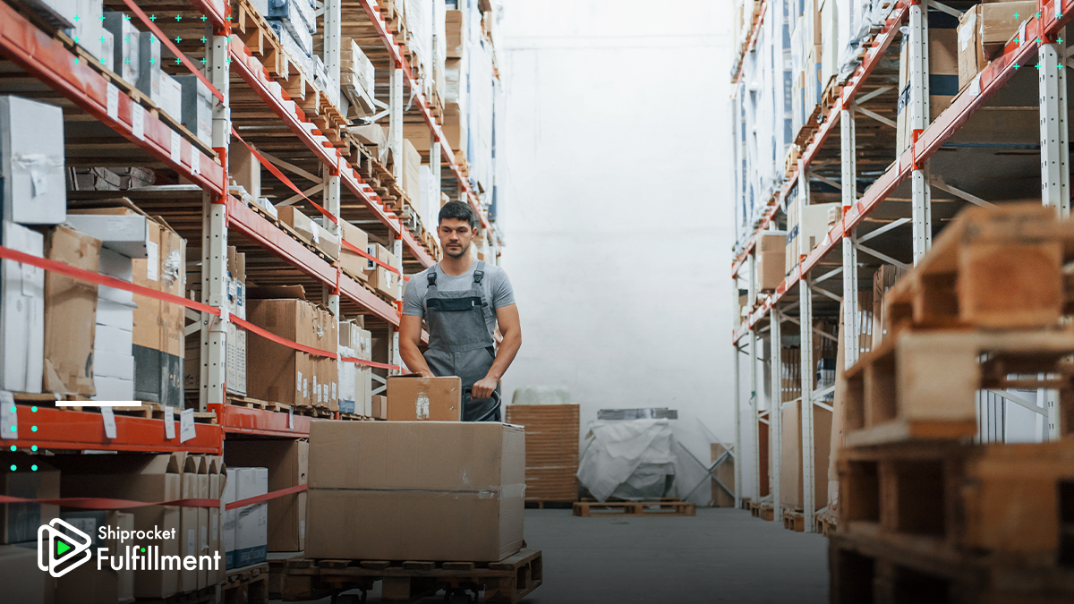 Types of Warehouse Storages and Storage Equipment - Shiprocket